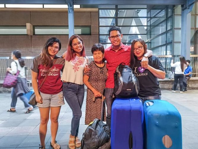 Filipino Graduates With Harvard Law Degree Despite All Odds, Also ...