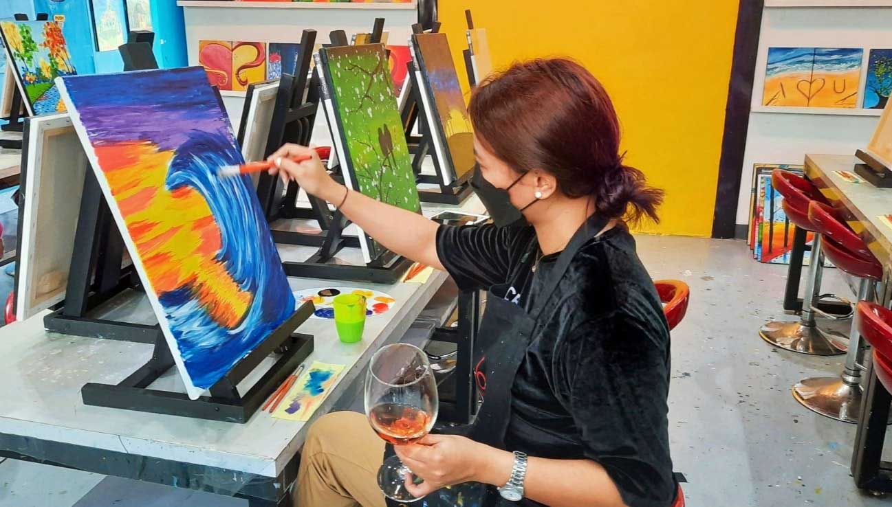 7 Art Studios In Metro Manila For Pottery, Painting, & Woodworking