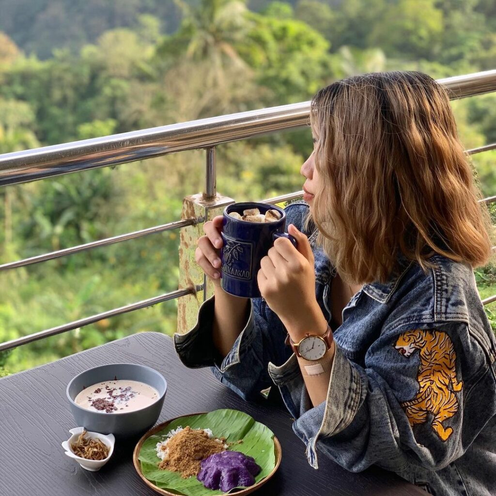 Kuuma Kaakao Kaffe, Tagaytay Offers Filipino Kakanin & Hot Chocolate