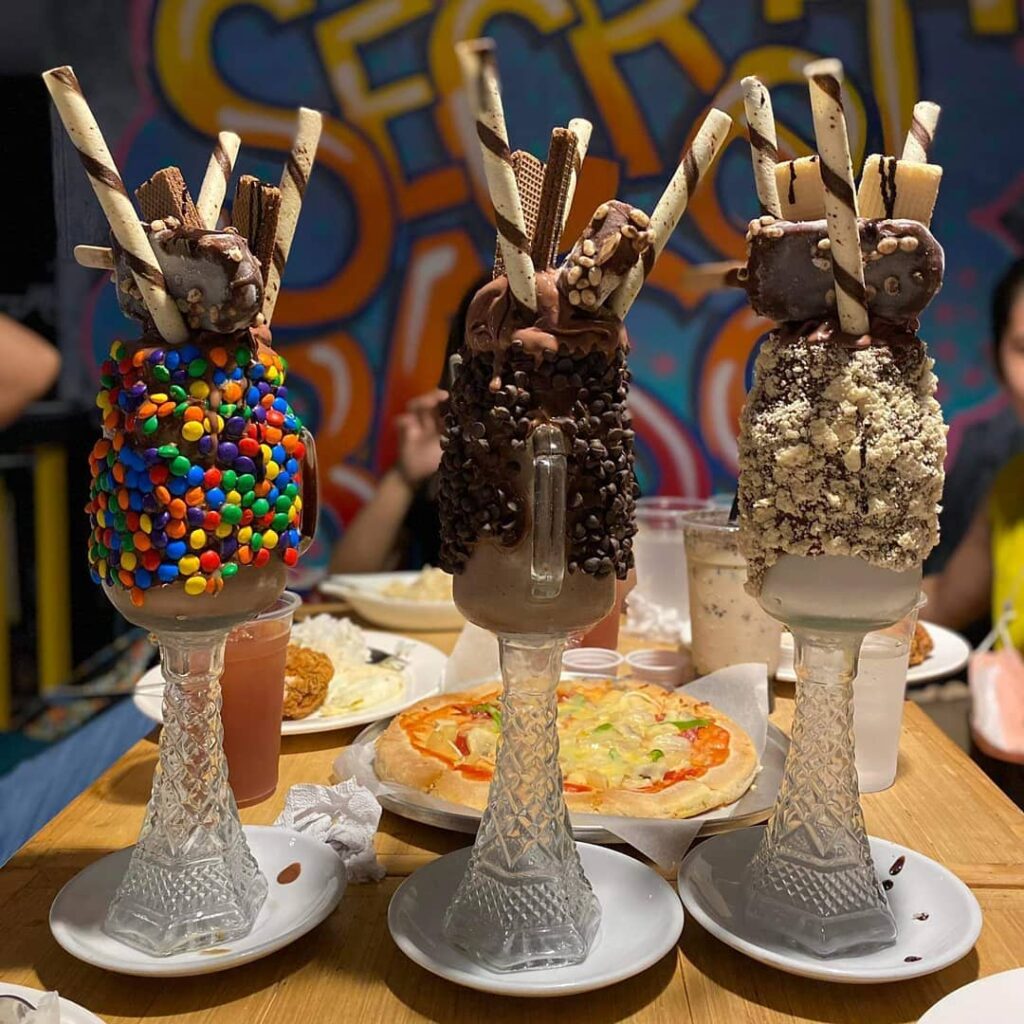 Secret Base Cafe, Marikina: Games, Fun Costumes, & More For Gamers