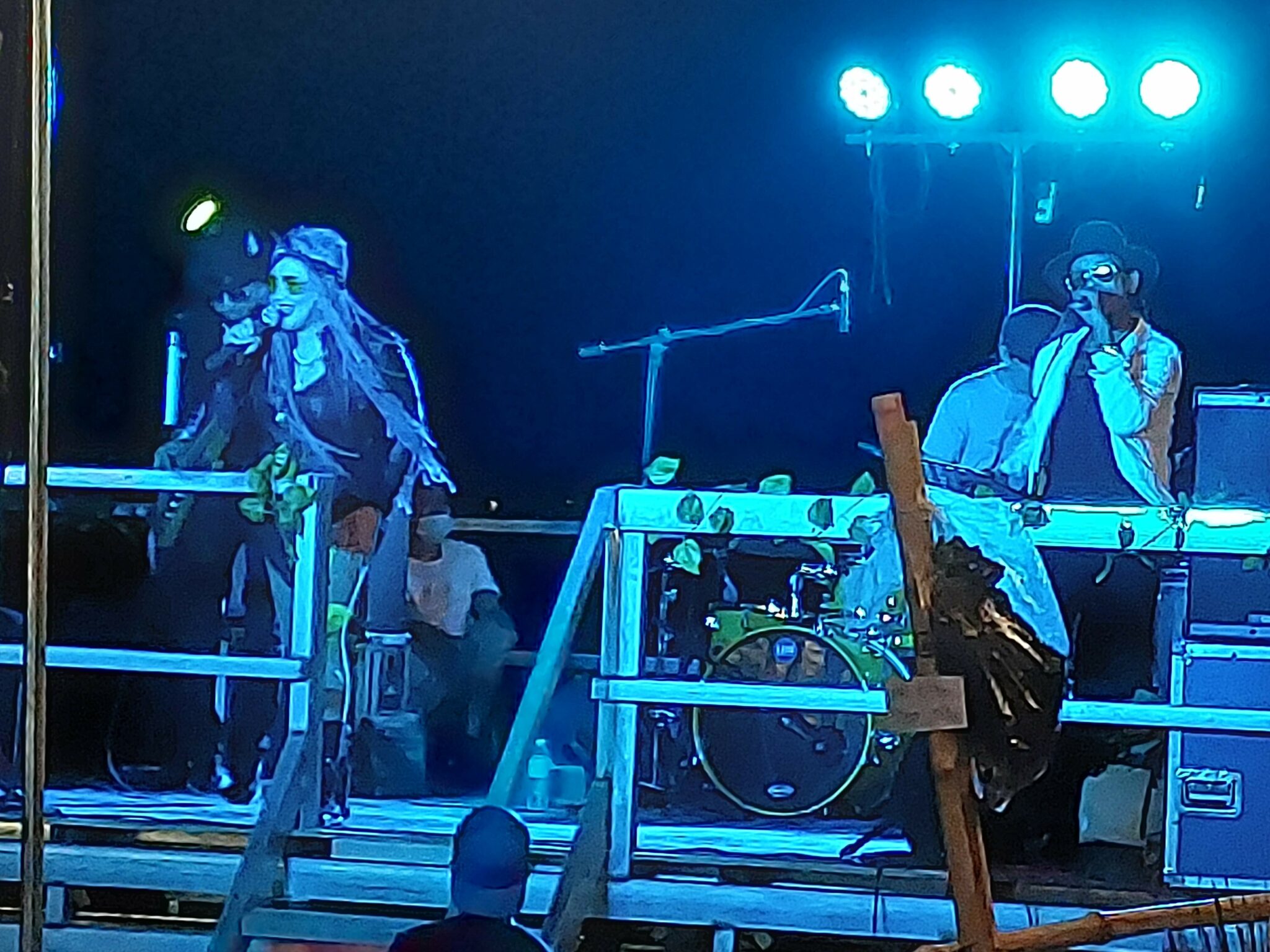 Tagpuan Lakeview Coffee: IG-Worthy 360-Degree View For Hangouts