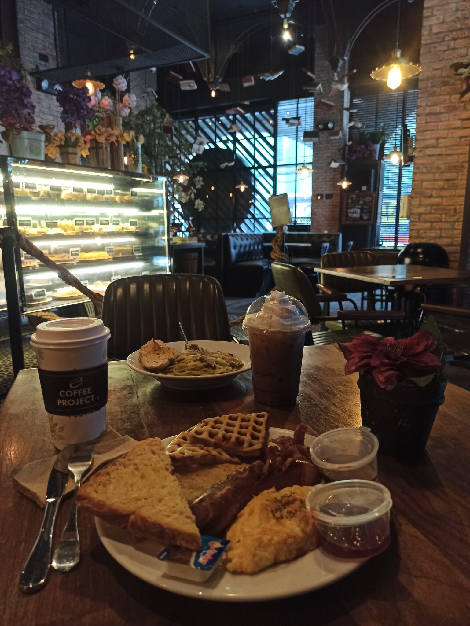 10 Flower-Themed Cafes & Restaurants in Metro Manila